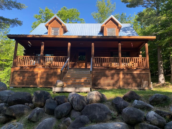 Bearfoot Cabin Minutes To Whiteface Mountain! - Wilmington, NY