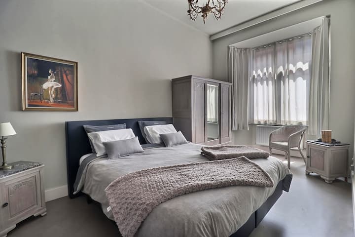 Au Fil Des Pages : Gite Citadin 2 Chambres, Namur - Namur