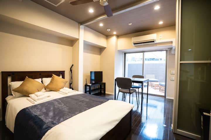 Great Location Near Namba Station. Stylish Apart - 梅田