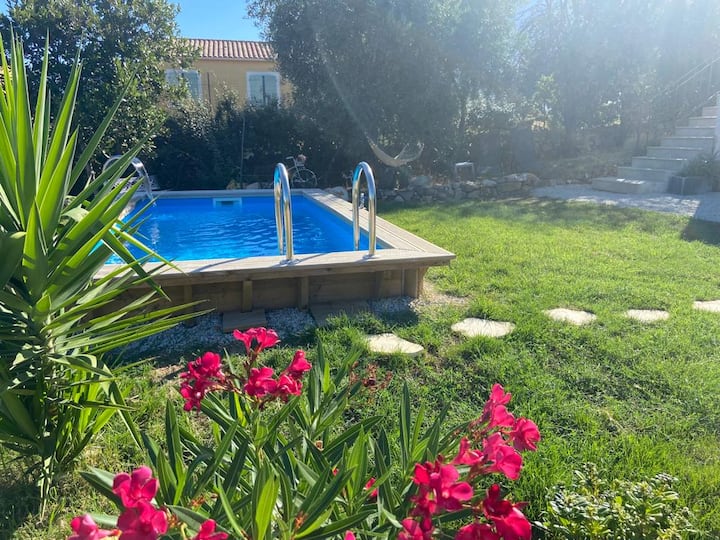 Chambre-studio 30m² Dans Un Village Animé - Calenzana