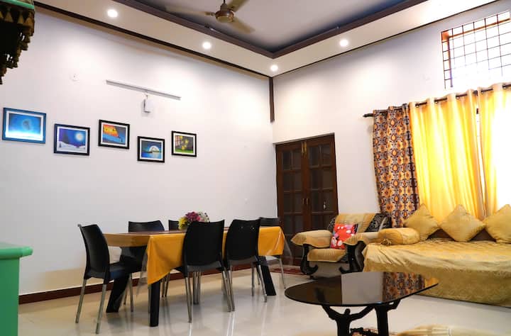 “Annie’s House”
Private Room Near Sahastradhara Rd - Dehradun