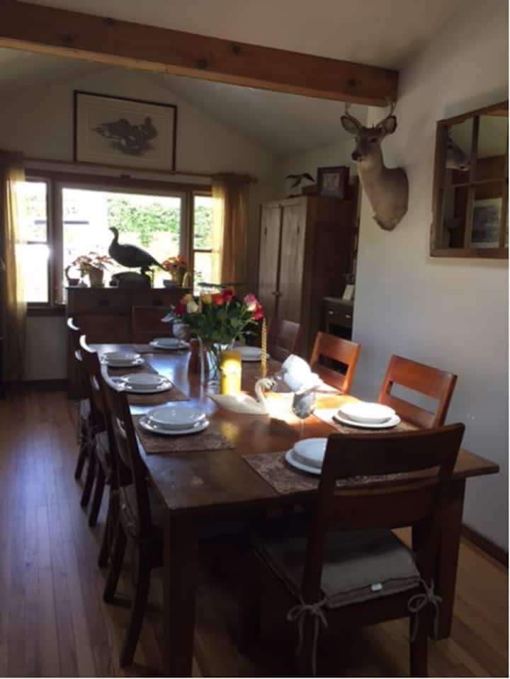 Us Open 2026: 
Just 5 Miles Away 
Hamptons 4 Br - Hampton Bays