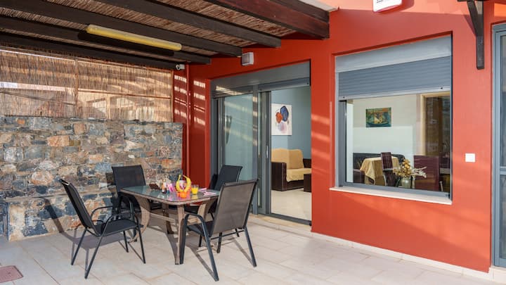 Villa Pasiphae- Brand New-2min Walk From The Beach - Greece