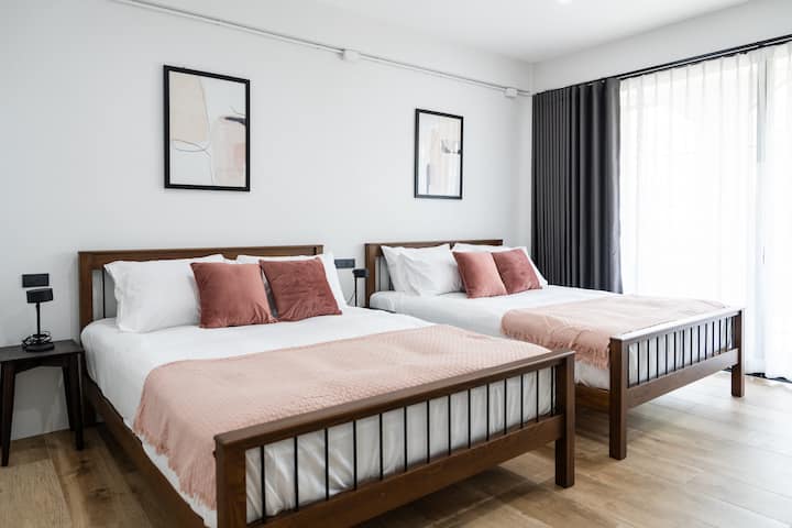 Knox Hatyai Just 10 Steps To Greenway Night Market - Hat Yai