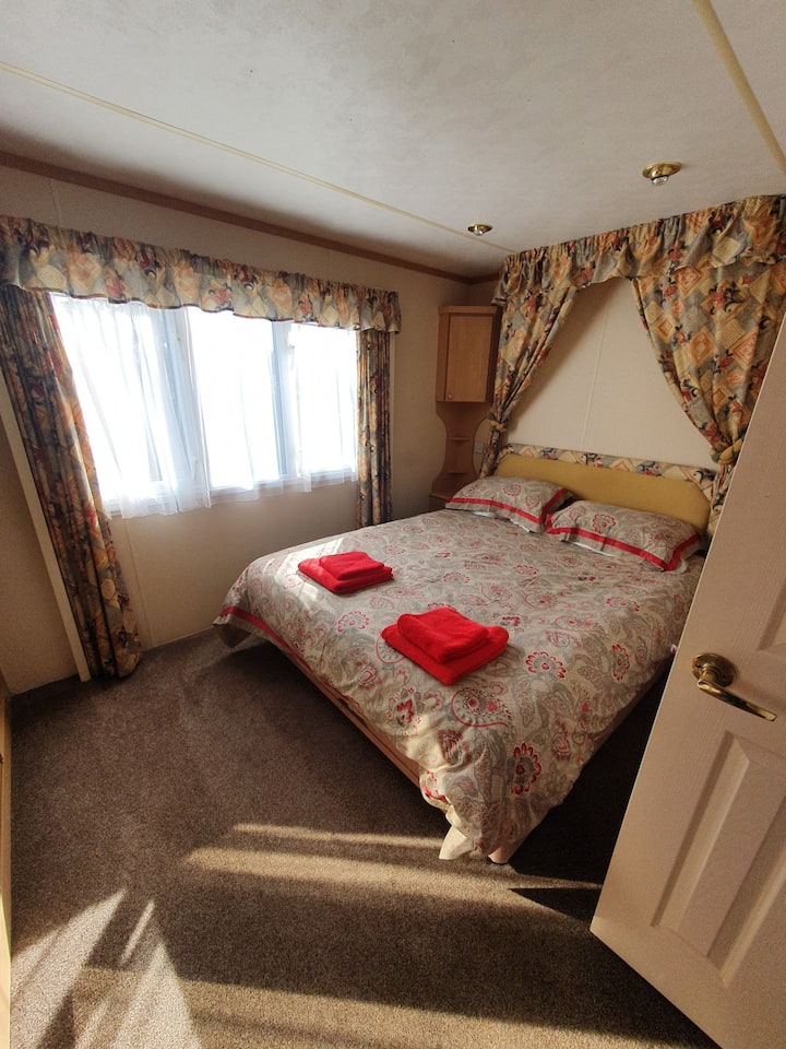 Caravan 2 Hurst View - Lymington