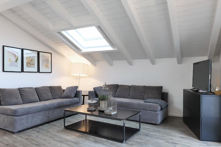 Nenè - La Scalinata - 3rd Floor Apartment - Bellagio