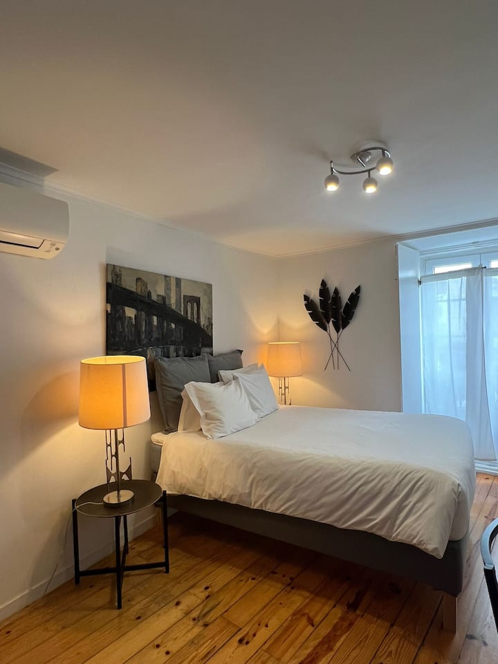 Beautiful Studio In Alfama W/  Ac Heating & Washer - Lisboa