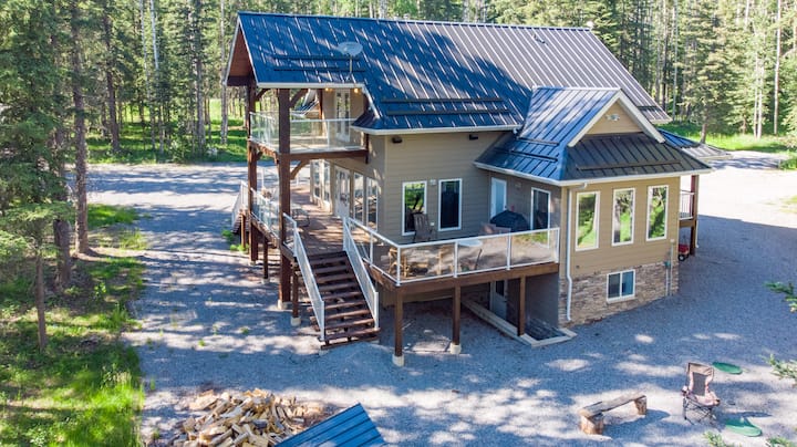 Eagle Ridge Chalet - Alberta