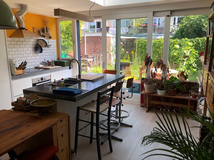 Chill Ams Noord Garden Home, 15 Min To Central - 