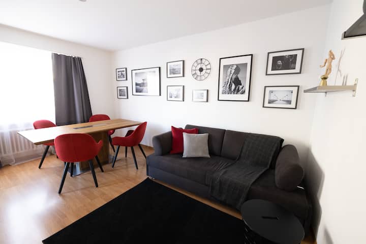 Armotti Apartment With Balcony & Comfortable Bed - Berna