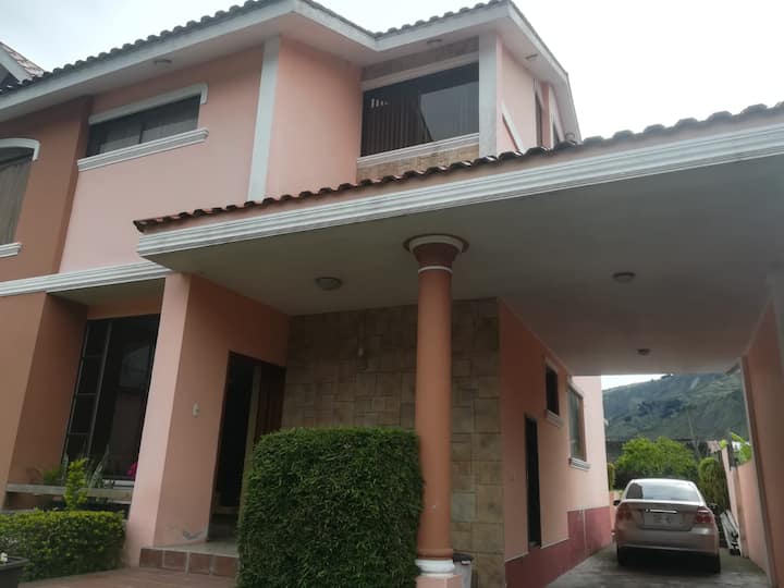 Casa  Para Vacacionar En Baños 3 Marias - Banos