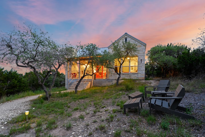 The Pauline, Luxury W/privacy Views & Soaking Tub - Pedernales Falls State Park, Johnson City