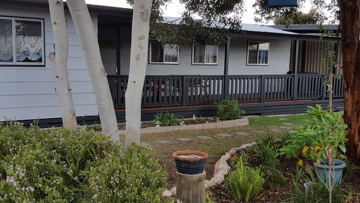 Moonta Bay Home Near The Beach - Port Hughes
