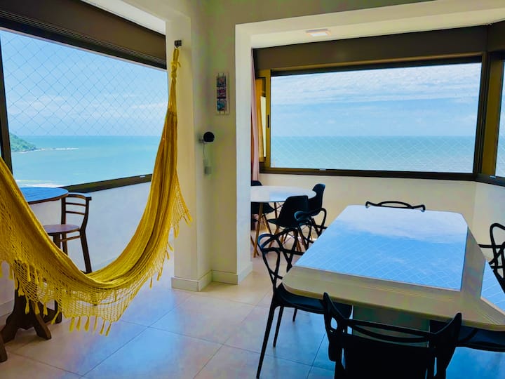 Frente Mar! ÓTima Localização-centro-4 Qtos-1 Vaga - Balneário Camboriú