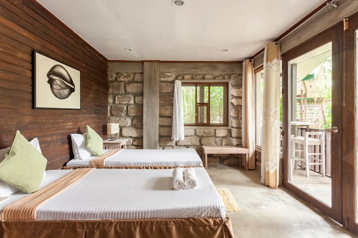 Ted's B&b Laguna - Cozy Cabin Double Room (Sm) - Pila, Philippines