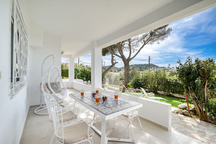 Bougainvillea Hillside Summer House With Jacuzzi - Каливия-Торику