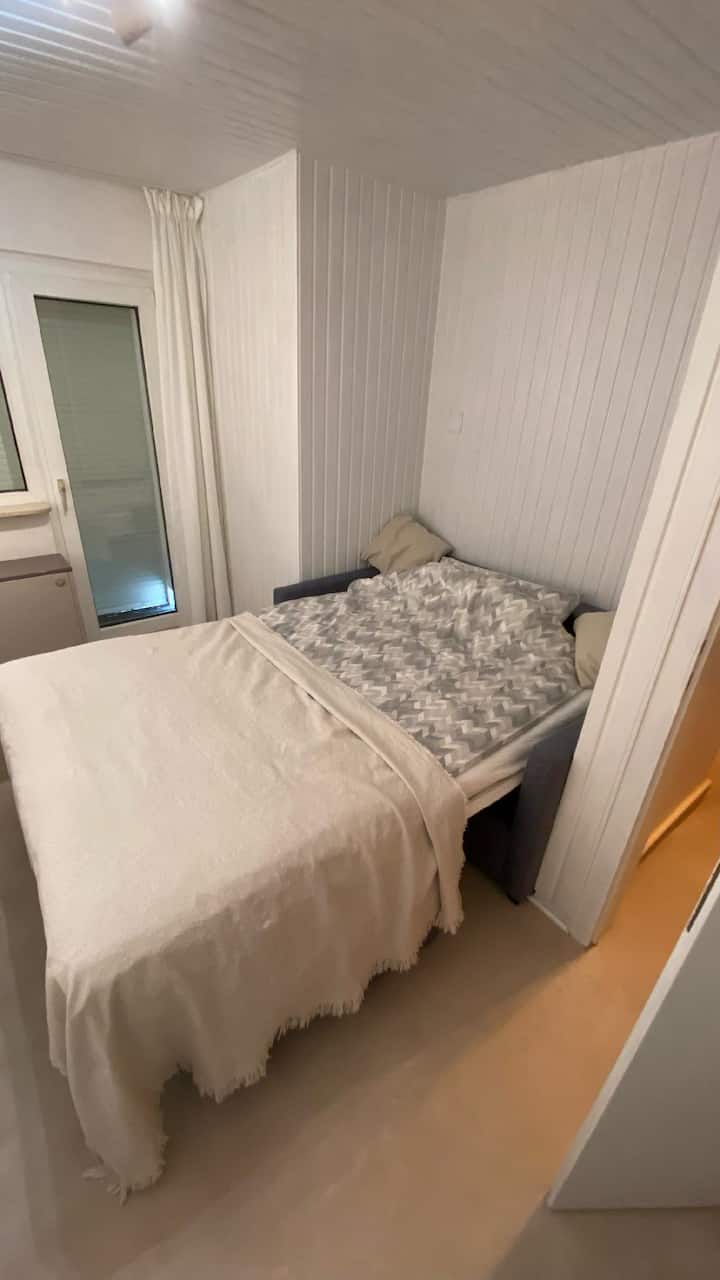 Ruhiges Zimmer Mit Terrasse Zur Exklusiv Benutzung - Cologne