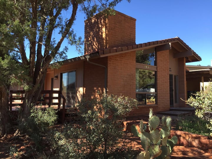 Sedonic Utopian Château: Mid-century Madness! - Sedona, AZ
