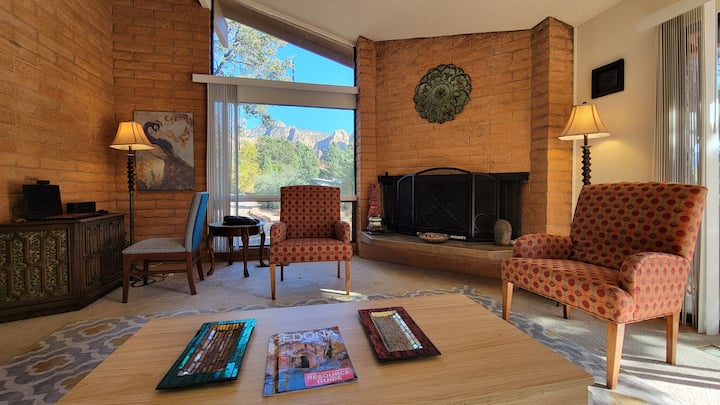Sedonic Utopian Château: Mid-century Madness! - Sedona, AZ