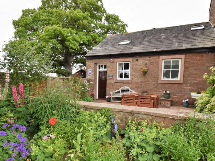 4* Lake District & Hadrian's Wall Family Cottage - Carlisle