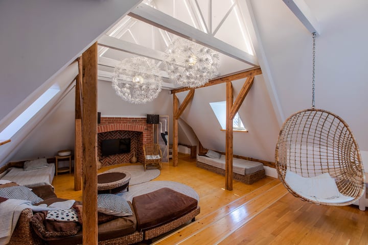 Spacious Penthouse In Old Town+sauna+main Square - Tallin