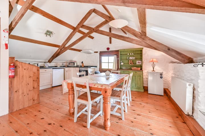 Barn Conversion With Animals & Pool Near The Sea - Looe