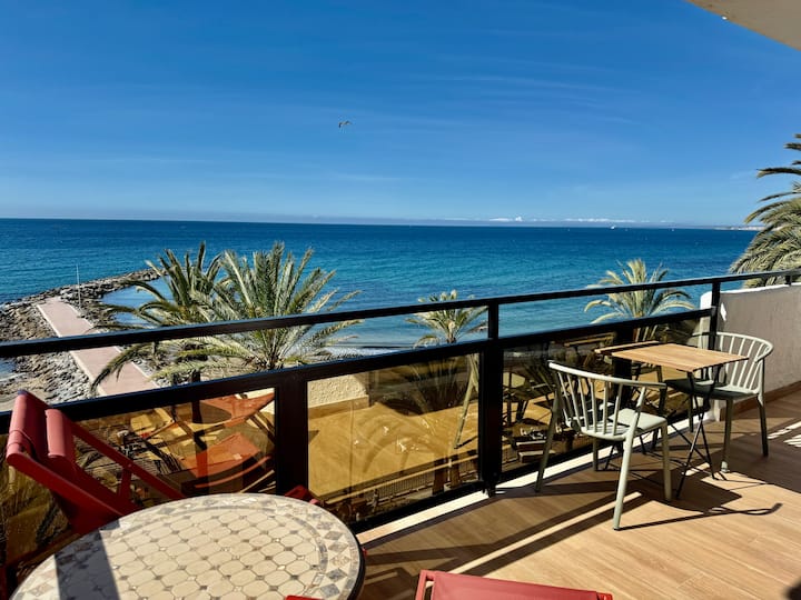 Skol 217a Beachfront Central Corner Studio - 마르베야