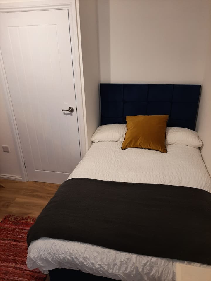 The Two Hedges Hideaway - Tewkesbury