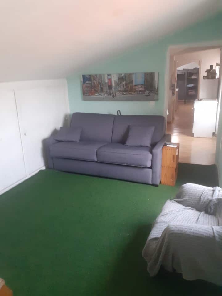 Joli Appartement Mansardé Au Centre Ville De Nice - Nice