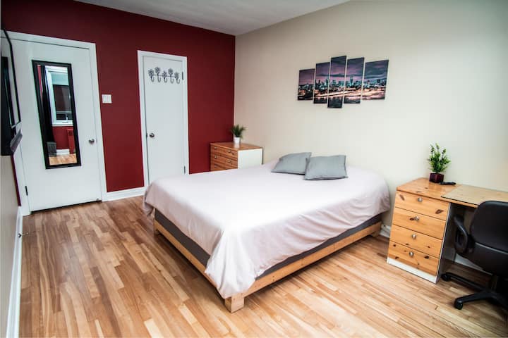Chambre Avec Grand Lit - Montreal
