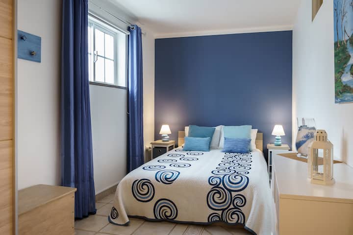 Apartment In A House - 塔維拉