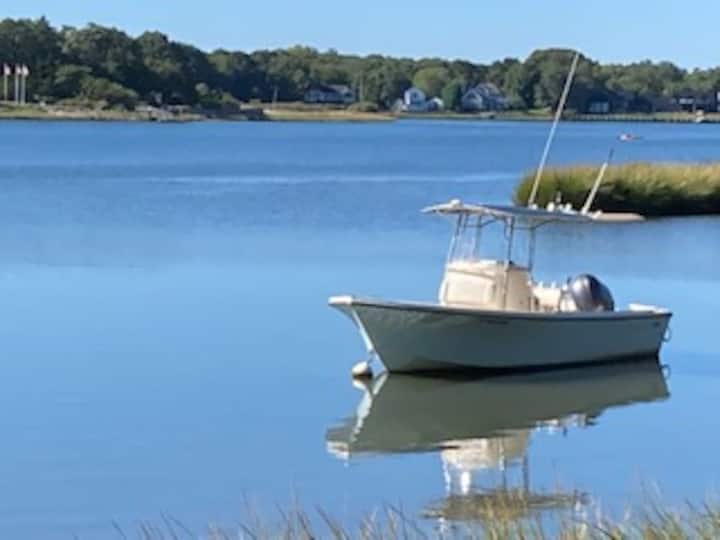 Waterfront Beach Home & Garden —Ac, Bbq, Kayaks! - The Hamptons, NY