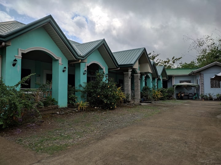 Green 4 Bedroom Residential Home In Alaminos - Alaminos