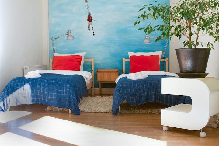 Prenzlauer Berg Close To  Kastanienallee - Berlin