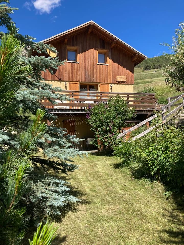 Vars : Chalet Individuel 6/8 Pers. Vue Montagne - Guillestre