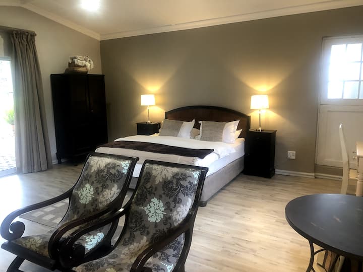 Room #4 Nuwerus Paarl  - Breakfast Included - Paarl