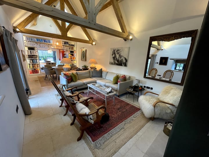 Interior Designed, Luxury Cotswolds Barn W Hot Tub - Burford