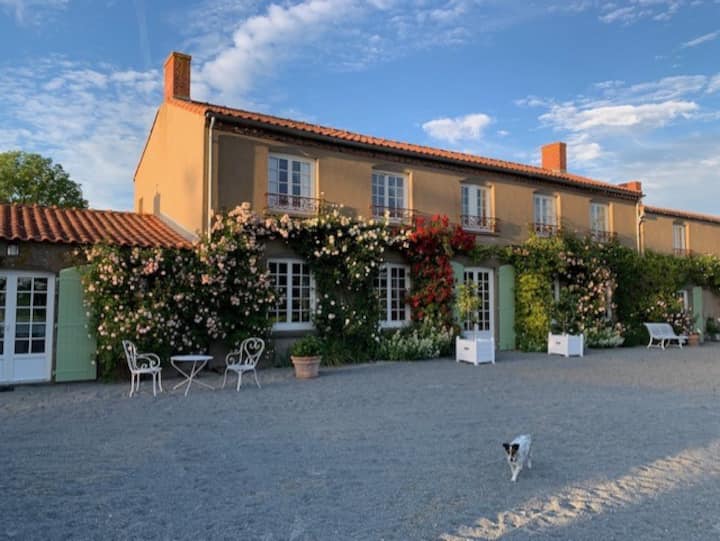 Maison De Vacances Avec Piscine Les Béchis 12 Pers - Paimbœuf