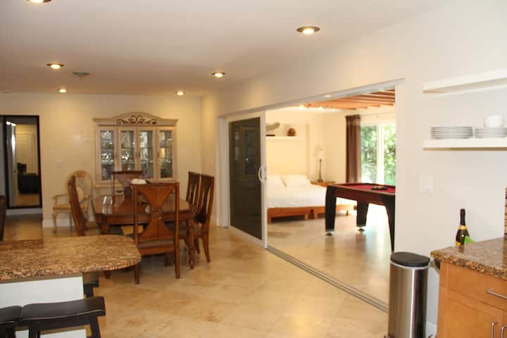 Tropical Dream Heated Pool Home - Deerfield Beach, FL