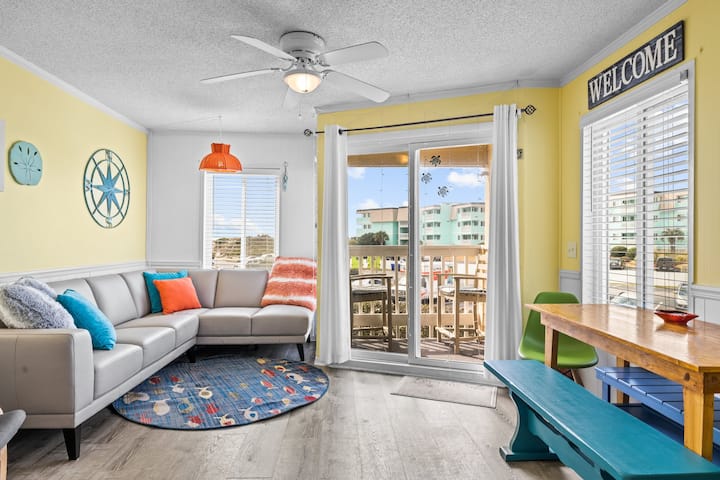 Cozy, Cool & Beachy @ Apatb! Qn, 3 Twins - Atlantic Beach, NC