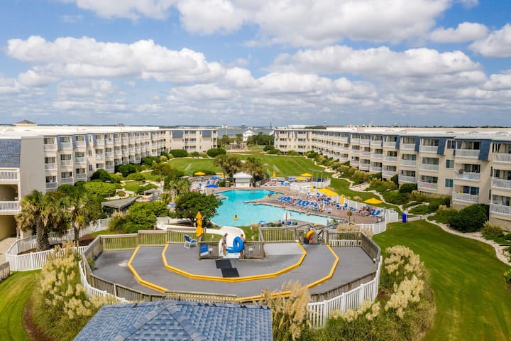 Cozy, Cool & Beachy @ Apatb! - Atlantic Beach, NC