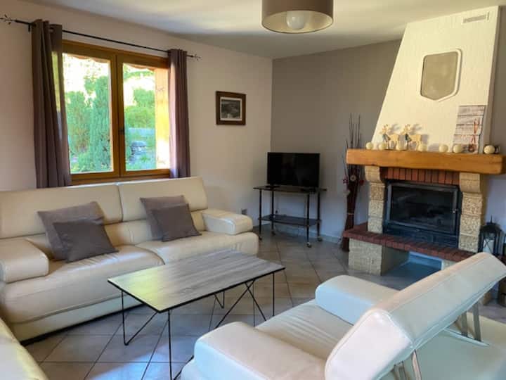 Grand Appartement Familiale De 100m2 Avec Vue - Moutiers
