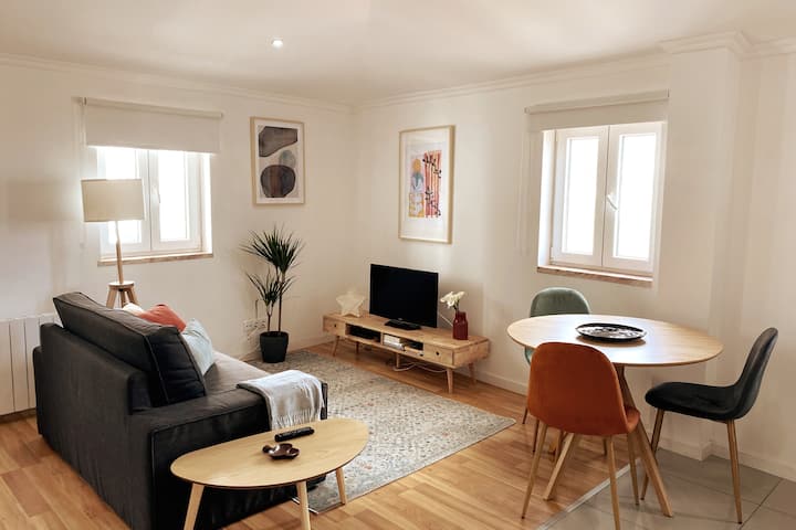 Sta Clara's Riverview Studio@graça. New Deco! - Lisszabon