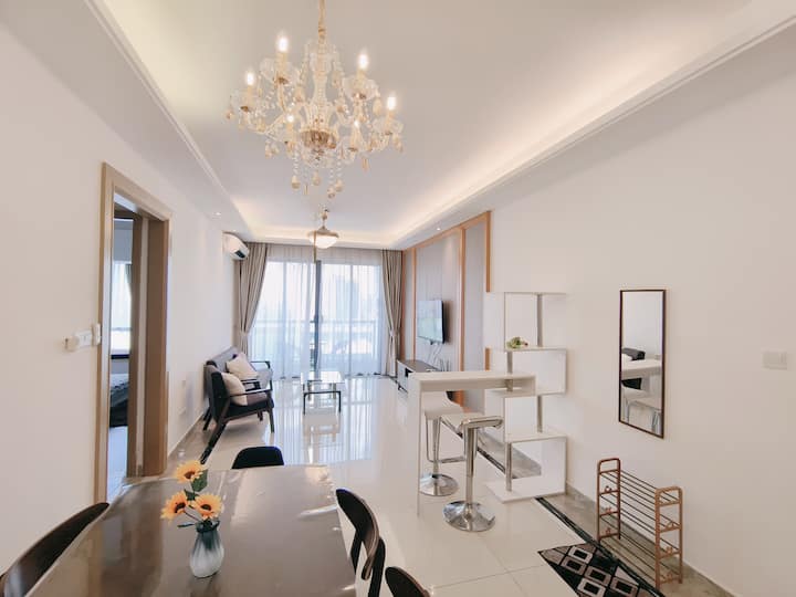 R&f Luxurious Mall 2 Bedroom Condo@princess Cove - Sembawang