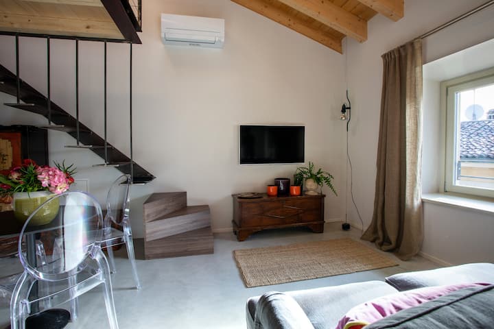 Altana Bergamo Home 3 - Charming Experience - 베르가모