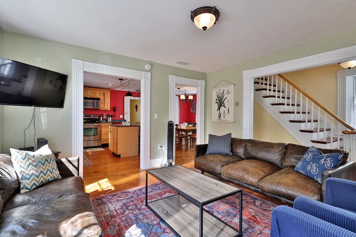 3br In Ludlow Village - On Okemo Shuttle Route - Ludlow, VT