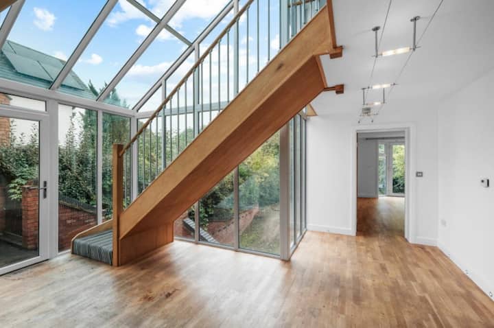 Perfect Get-together Spot – 5bed, Hot Tub & Games! - Worcester