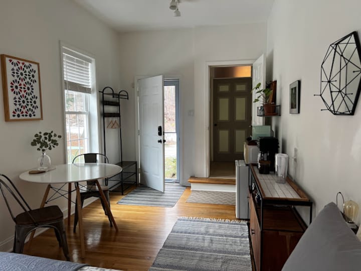 Hiker's Nest - Beacon, NY