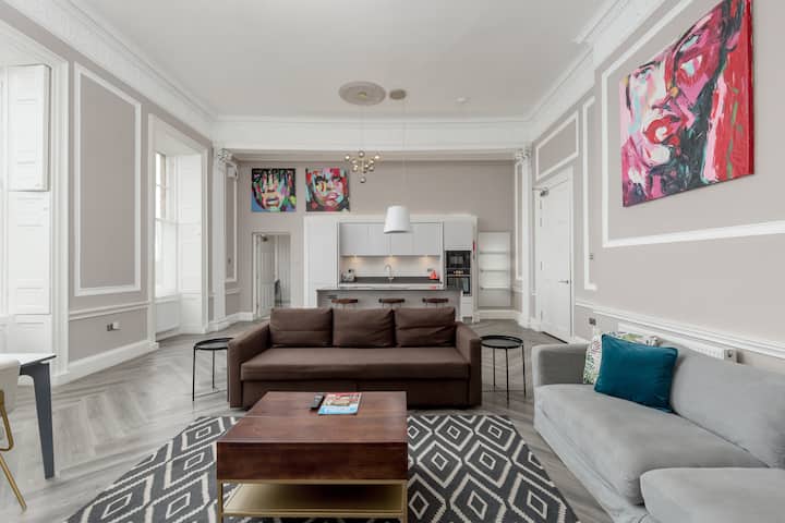 York Place City Centre 2 Bedroom Deluxe Apartment - Édimbourg