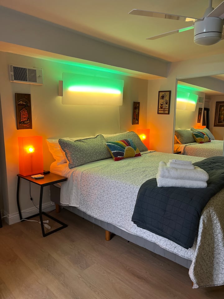 Stylish And Relaxed San Diego Oasis - San Diego, CA